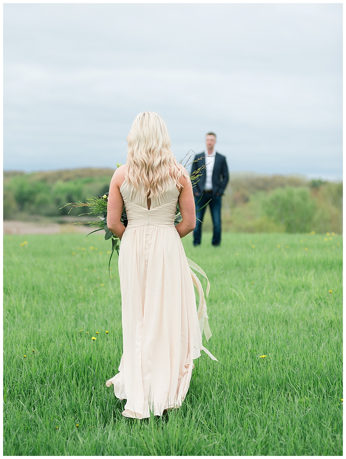 Elopement on Stoney Hills | Minnesota Countryside • Xsperience Photography