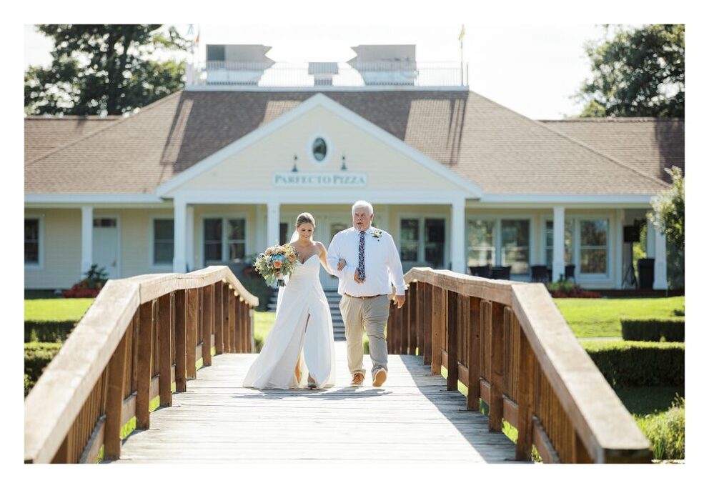 Small Destination Wedding at Maddens Resort on Gull Lake • Xsperience ...